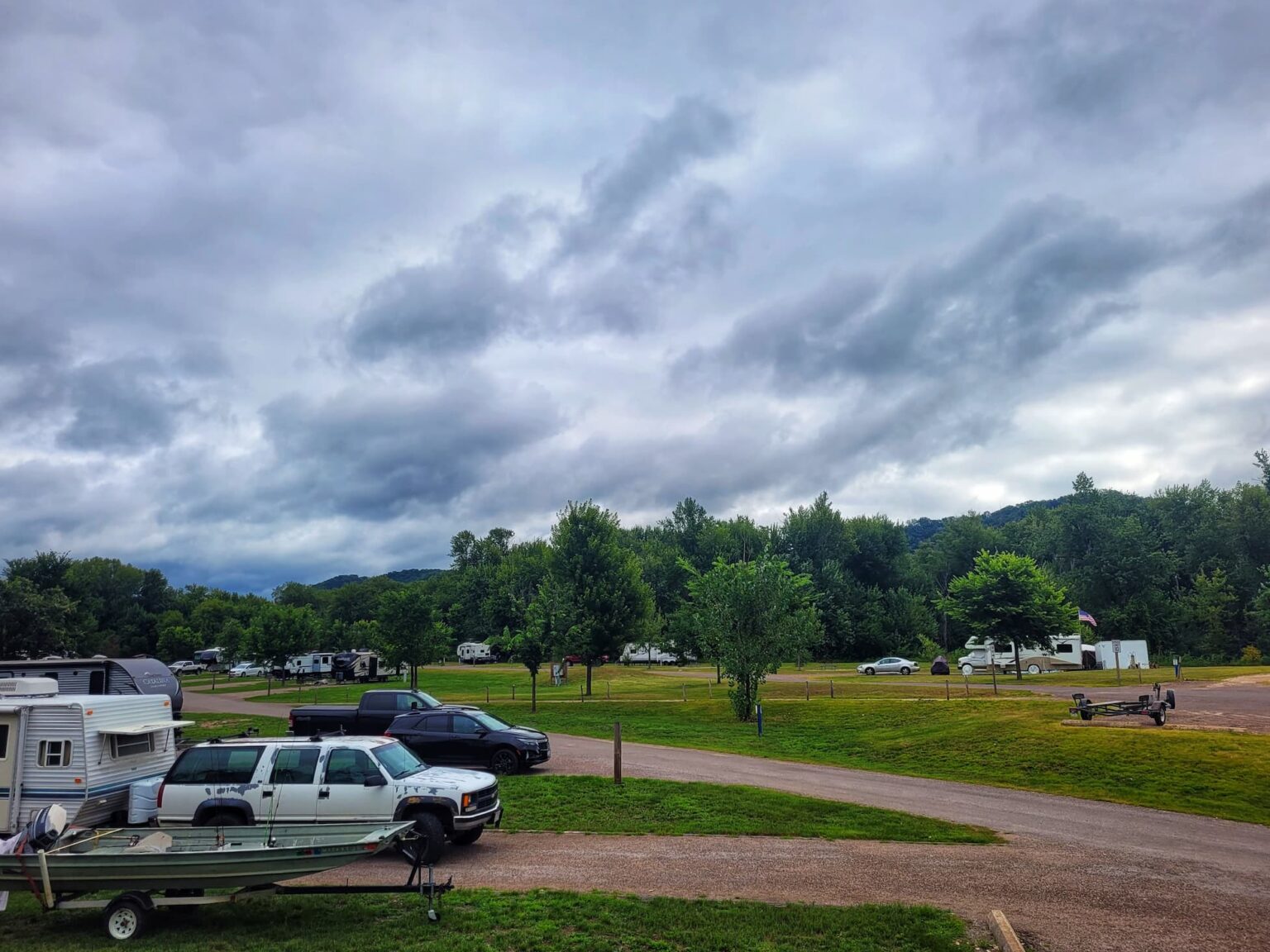 Mississippi River Bliss: USACE Blackhawk Park Campground, De Soto, WI